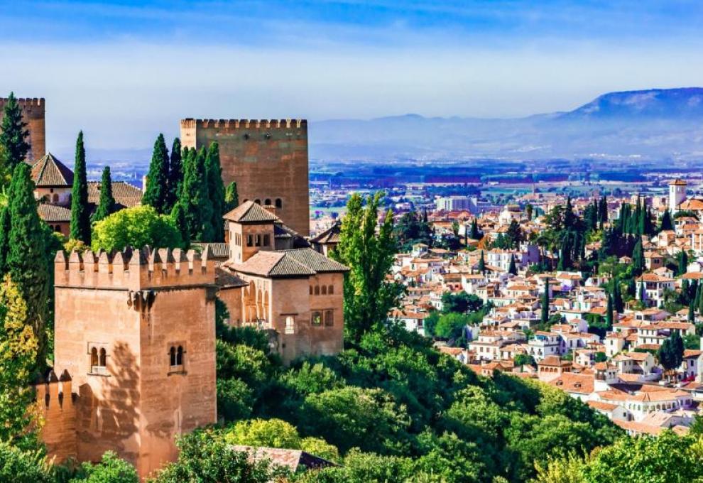 Nejkrásnější památky Španělska: náměstí s vodním příkopem i třetí ...